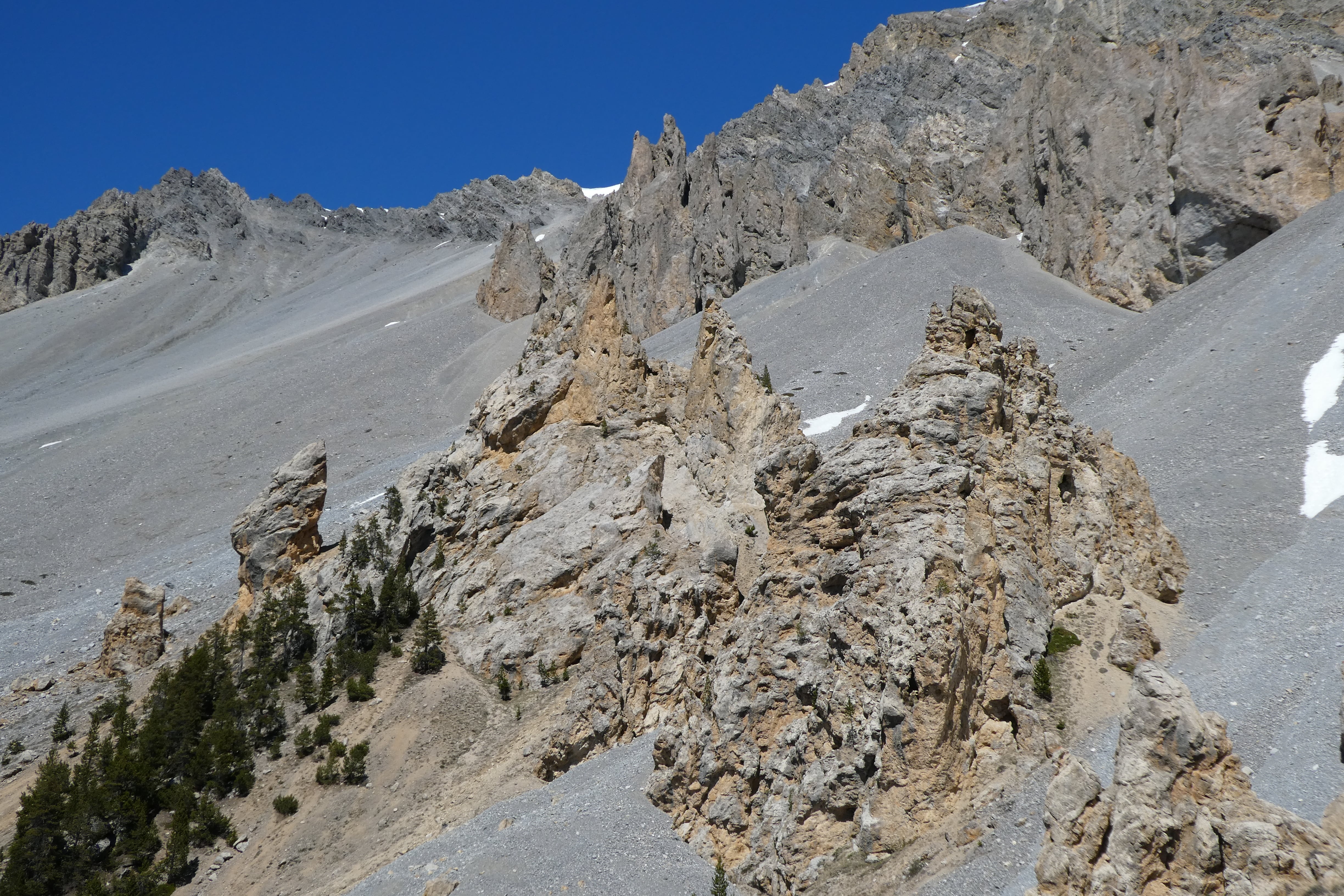 The legendary cols of the Tour de France - The Average Cyclist